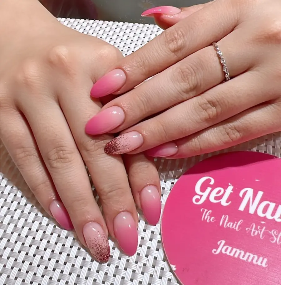 14 Pink Ombre Nails That Keep Soft Color Transitions Perfect